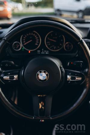 Black BMW 318 2014 in Riga, with an engine capacity of 2.00 L and mileage of 371 thousand km for 10000 €, photo 13 on AUTOMOTO.COM.LV