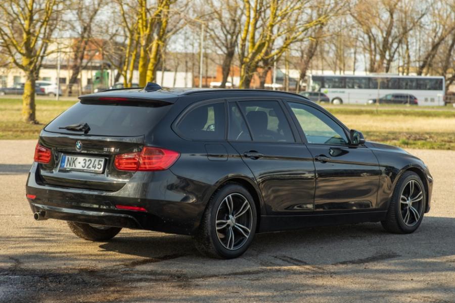 Melns BMW 318 2014 Rīga, ar dzinēja tilpumu 2.00 L un nobraukumu 324 tūkst. km par 7500 €, foto 9 vietnē AUTOMOTO.COM.LV