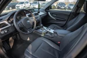 Melns BMW 318 2014 Rīga, ar dzinēja tilpumu 2.00 L un nobraukumu 324 tūkst. km par 7500 €, foto 17 vietnē AUTOMOTO.COM.LV
