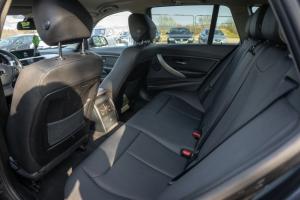 Melns BMW 318 2014 Rīga, ar dzinēja tilpumu 2.00 L un nobraukumu 324 tūkst. km par 7500 €, foto 19 vietnē AUTOMOTO.COM.LV