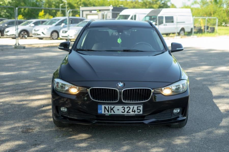 Melns BMW 318 2014 Rīga, ar dzinēja tilpumu 2.00 L un nobraukumu 324 tūkst. km par 7500 €, foto 45 vietnē AUTOMOTO.COM.LV