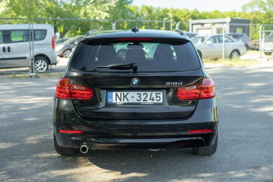Melns BMW 318 2014 Rīga, ar dzinēja tilpumu 2.00 L un nobraukumu 324 tūkst. km par 7500 €, foto 50 vietnē AUTOMOTO.COM.LV