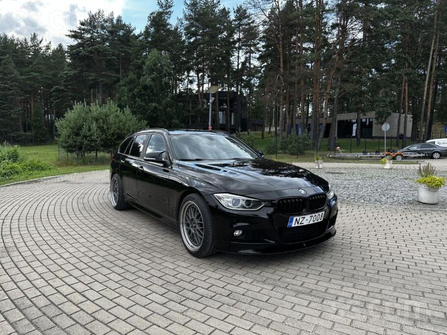Melns BMW 318 2014 Rīga, ar dzinēja tilpumu 2.00 L un nobraukumu 350 tūkst. km par 9800 €, foto 3 vietnē AUTOMOTO.COM.LV
