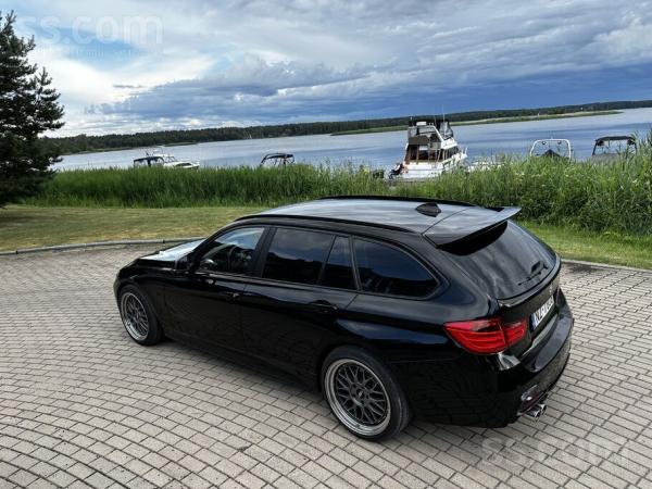 Black BMW 318 2014 in Riga, with an engine capacity of 2.00 L and mileage of 350 thousand km for 9800 €, photo 7 on AUTOMOTO.COM.LV