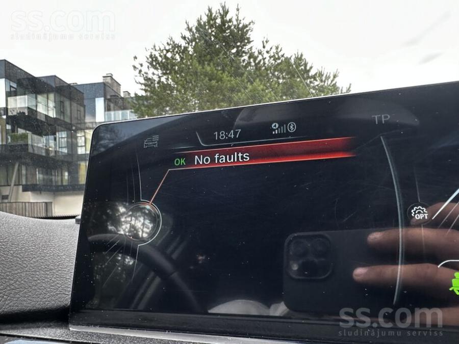 Melns BMW 318 2014 Rīga, ar dzinēja tilpumu 2.00 L un nobraukumu 350 tūkst. km par 9800 €, foto 17 vietnē AUTOMOTO.COM.LV