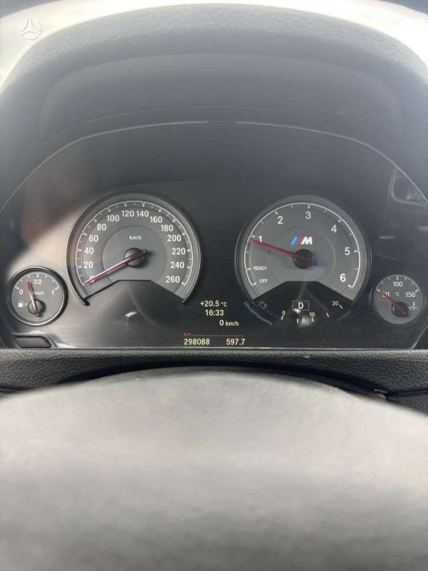 Black BMW 318 2014 in Vilnius, with an engine capacity of 2.00 L and mileage of 298 thousand km for 7500 €, photo 7 on AUTOMOTO.COM.LV