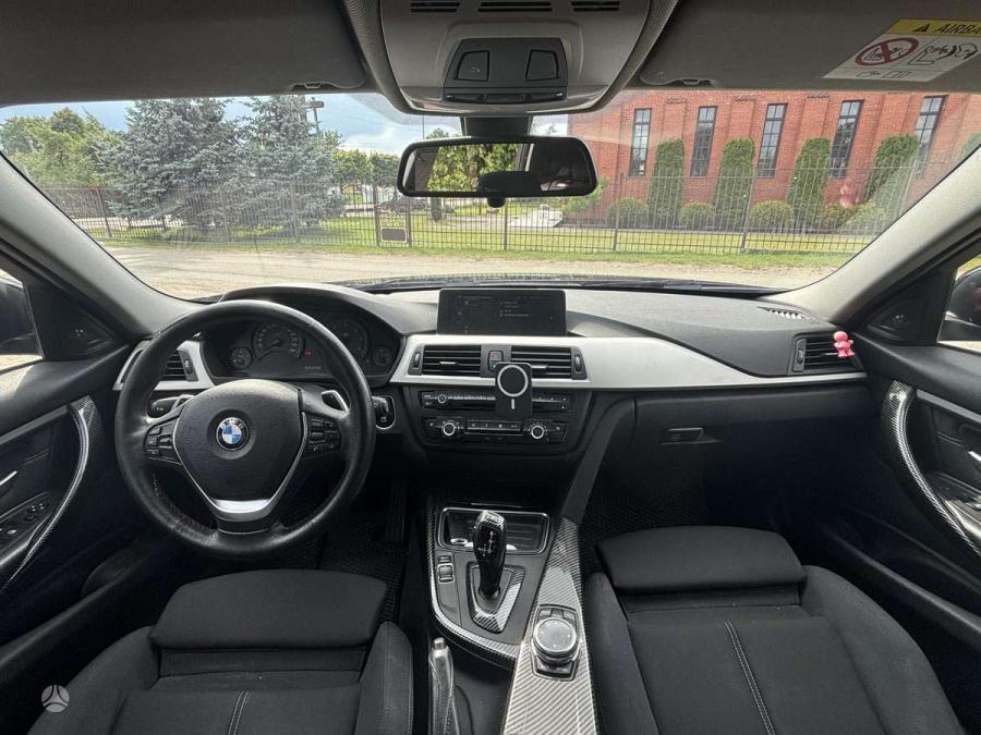 Melns BMW 318 2014 Viļņa, ar dzinēja tilpumu 2.00 L un nobraukumu 298 tūkst. km par 7500 €, foto 9 vietnē AUTOMOTO.COM.LV