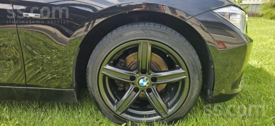 Black BMW 318 2014 in Liepaja, with an engine capacity of 2.00 L and mileage of 0 thousand km for 11500 €, photo 9 on AUTOMOTO.COM.LV