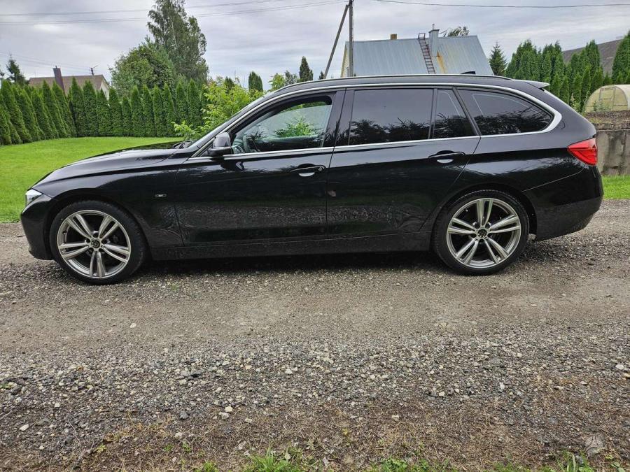 Melns BMW 318 2014 Pasvalys, ar dzinēja tilpumu 2.00 L un nobraukumu 205 tūkst. km par 6150 €, foto 9 vietnē AUTOMOTO.COM.LV