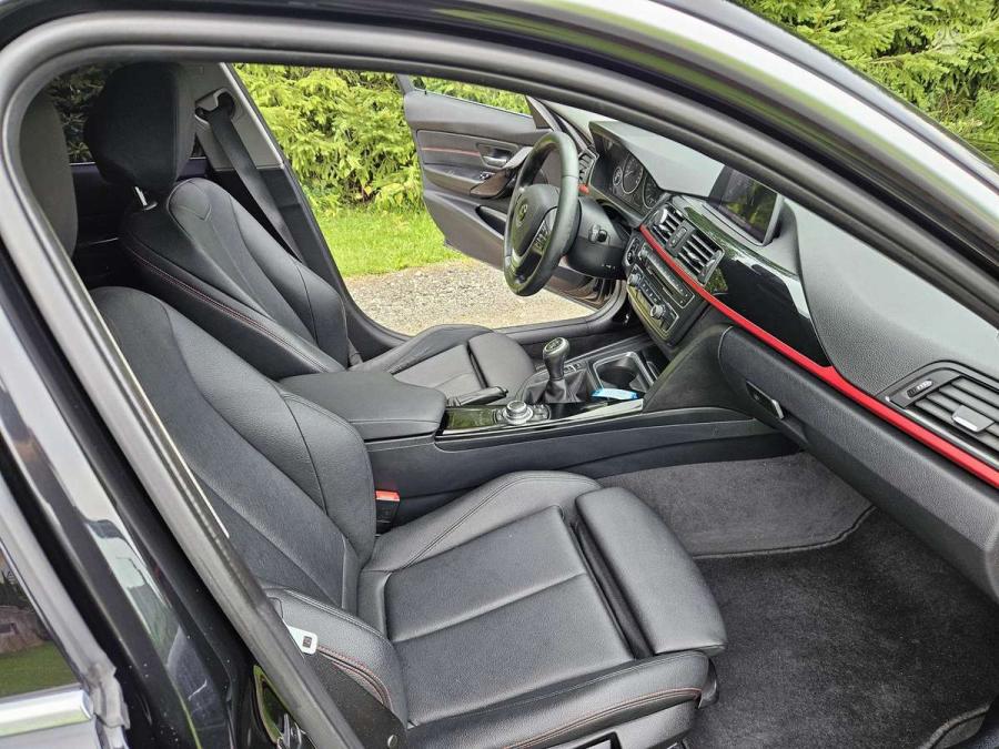 Melns BMW 318 2014 Pasvalys, ar dzinēja tilpumu 2.00 L un nobraukumu 205 tūkst. km par 6150 €, foto 12 vietnē AUTOMOTO.COM.LV