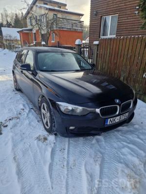 Melns BMW 318 2014 Rīga, ar dzinēja tilpumu 2.00 L un nobraukumu 305 tūkst. km par 7000 €, foto  vietnē AUTOMOTO.COM.LV