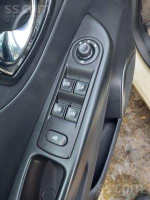 Melns BMW 318 2014 Rīga, ar dzinēja tilpumu 2.00 L un nobraukumu 305 tūkst. km par 7000 €, foto 13 vietnē AUTOMOTO.COM.LV