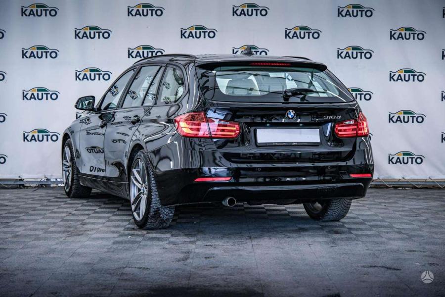 Black BMW 318 2014 in Kaunas, with an engine capacity of 2.00 L and mileage of 286 thousand km for 7490 €, photo 5 on AUTOMOTO.COM.LV