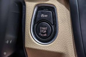 Black BMW 318 2014 in Kaunas, with an engine capacity of 2.00 L and mileage of 286 thousand km for 7490 €, photo 19 on AUTOMOTO.COM.LV