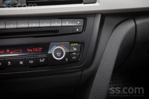 Melns BMW 318 2014 Tukums, ar dzinēja tilpumu 2.00 L un nobraukumu 274 tūkst. km par 7600 €, foto 20 vietnē AUTOMOTO.COM.LV