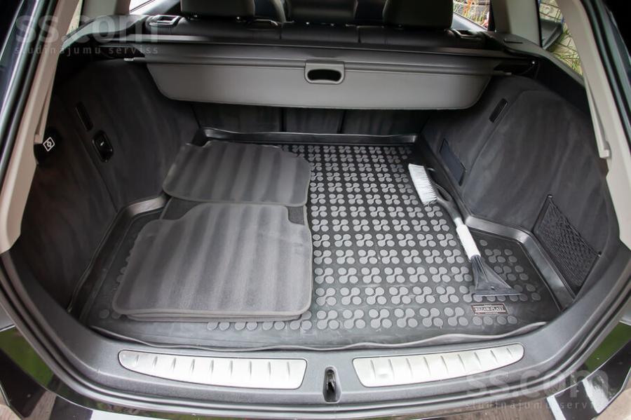 Melns BMW 318 2014 Tukums, ar dzinēja tilpumu 2.00 L un nobraukumu 274 tūkst. km par 7600 €, foto 30 vietnē AUTOMOTO.COM.LV