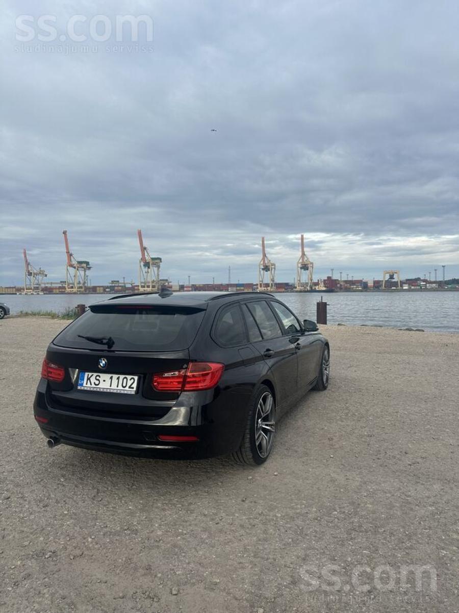 Black BMW 318 2014 in Riga, with an engine capacity of 2.00 L and mileage of 365 thousand km for 9600 €, photo 3 on AUTOMOTO.COM.LV