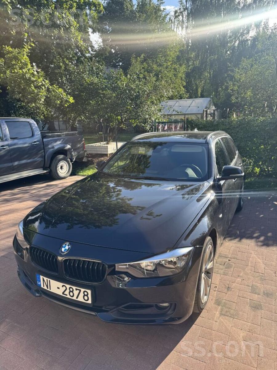 Black BMW 318 2014 in Riga, with an engine capacity of 2.00 L and mileage of 266 thousand km for 8995 €, photo 1 on AUTOMOTO.COM.LV