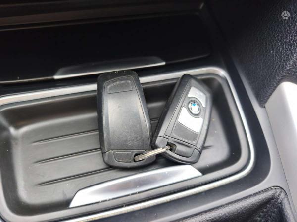 Melns BMW 318 2014 Kauņa, ar dzinēja tilpumu 2.00 L un nobraukumu 300 tūkst. km par 5499 €, foto 11 vietnē AUTOMOTO.COM.LV