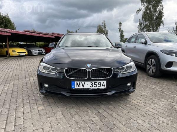 BMW 318 2014 in Talsi on AUTOMOTO.COM.LV Black BMW 318 2014 in Talsi, with an engine capacity of 2.00 L and mileage of 245 thousand km for 6200 €, photo 3 on AUTOMOTO.COM.LV