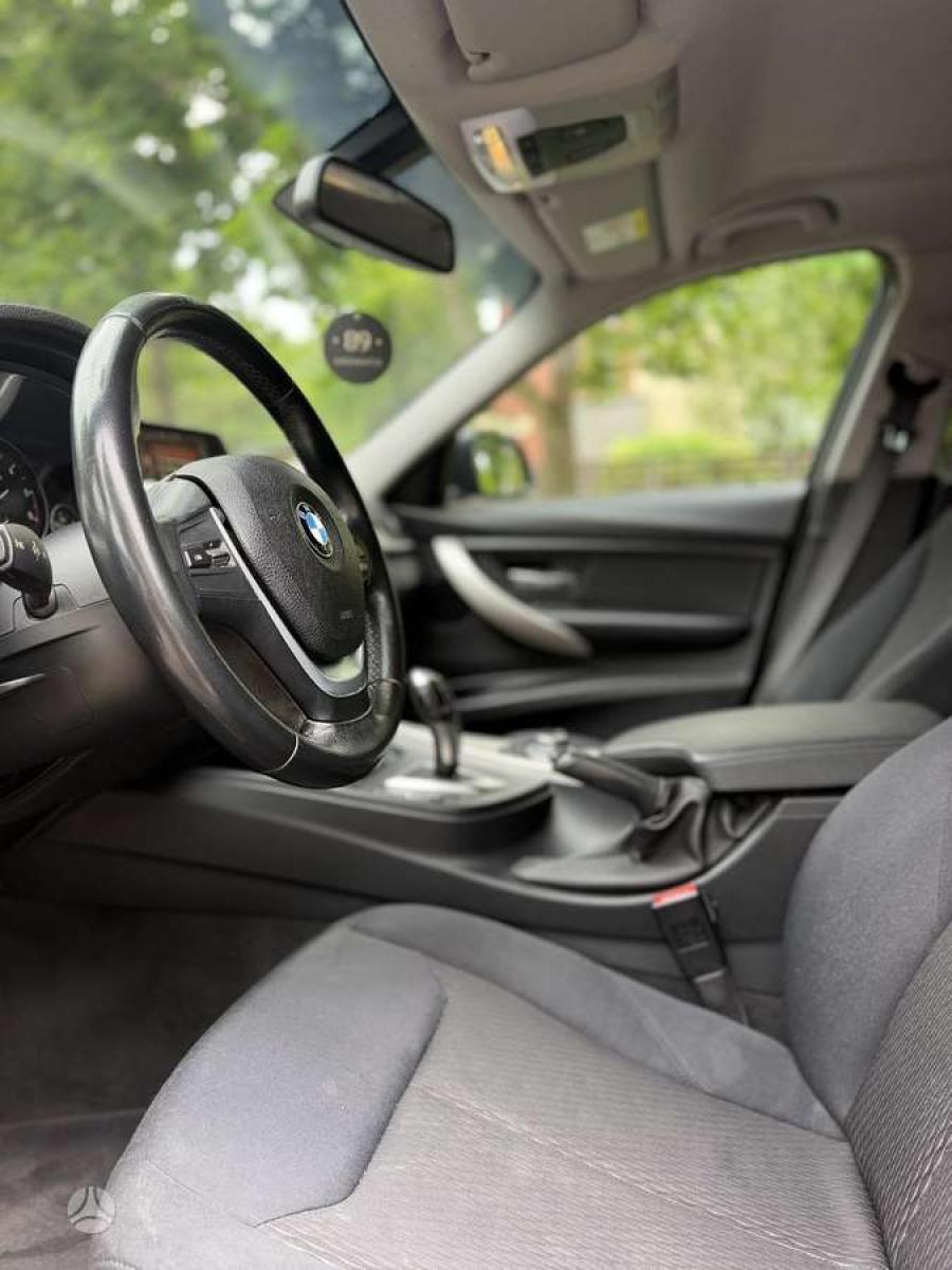 Melns BMW 318 2014 Viļņa, ar dzinēja tilpumu 2.00 L un nobraukumu 267 tūkst. km par 6200 €, foto 10 vietnē AUTOMOTO.COM.LV