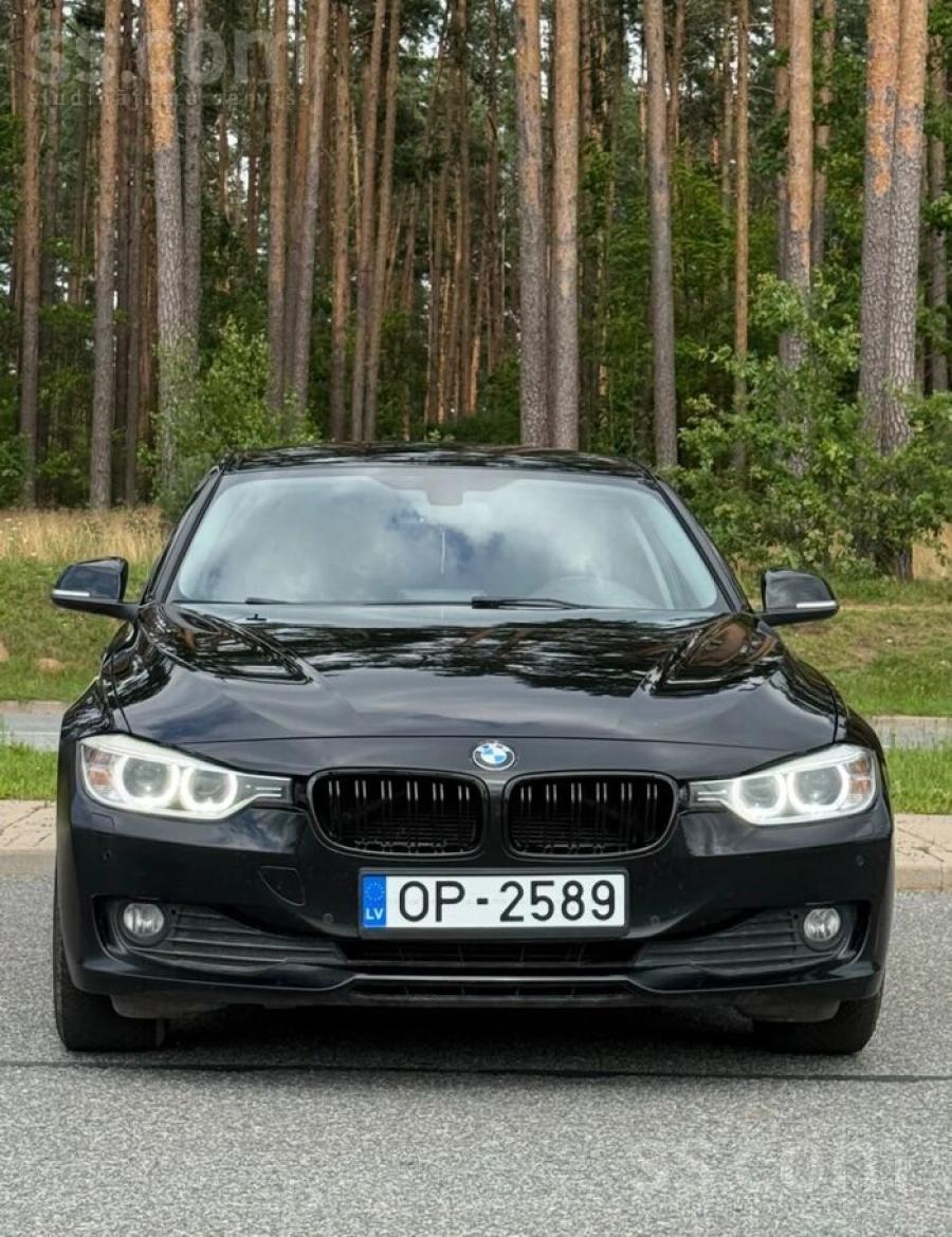 Melns BMW 318 2014 Rīga, ar dzinēja tilpumu 2.00 L un nobraukumu 246 tūkst. km par 6900 €, foto 4 vietnē AUTOMOTO.COM.LV