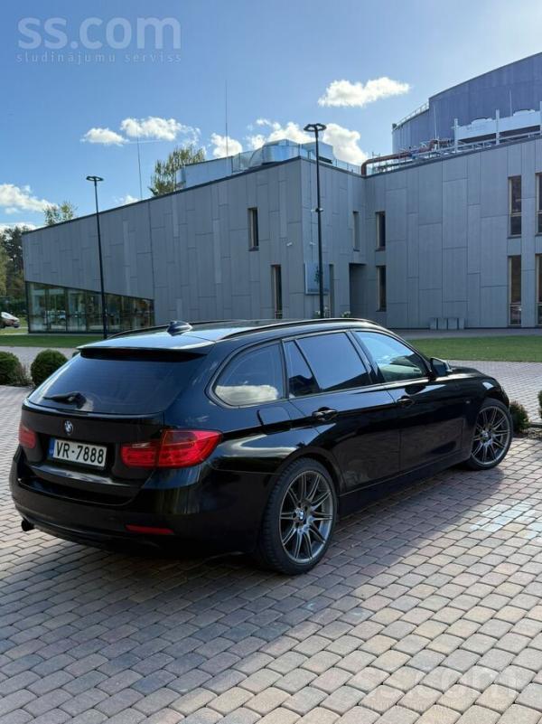 Black BMW 318 2014 in Riga, with an engine capacity of 2.00 L and mileage of 337 thousand km for 6800 €, photo 5 on AUTOMOTO.COM.LV