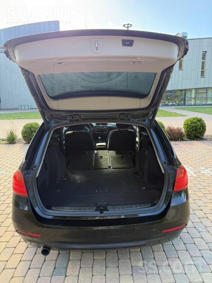 Black BMW 318 2014 in Riga, with an engine capacity of 2.00 L and mileage of 337 thousand km for 6800 €, photo 7 on AUTOMOTO.COM.LV