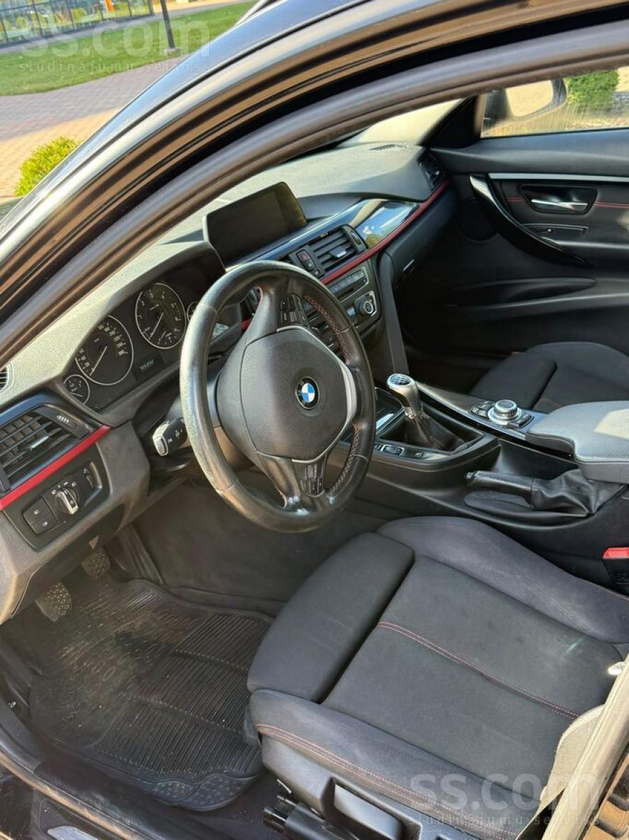Black BMW 318 2014 in Riga, with an engine capacity of 2.00 L and mileage of 337 thousand km for 6800 €, photo 9 on AUTOMOTO.COM.LV