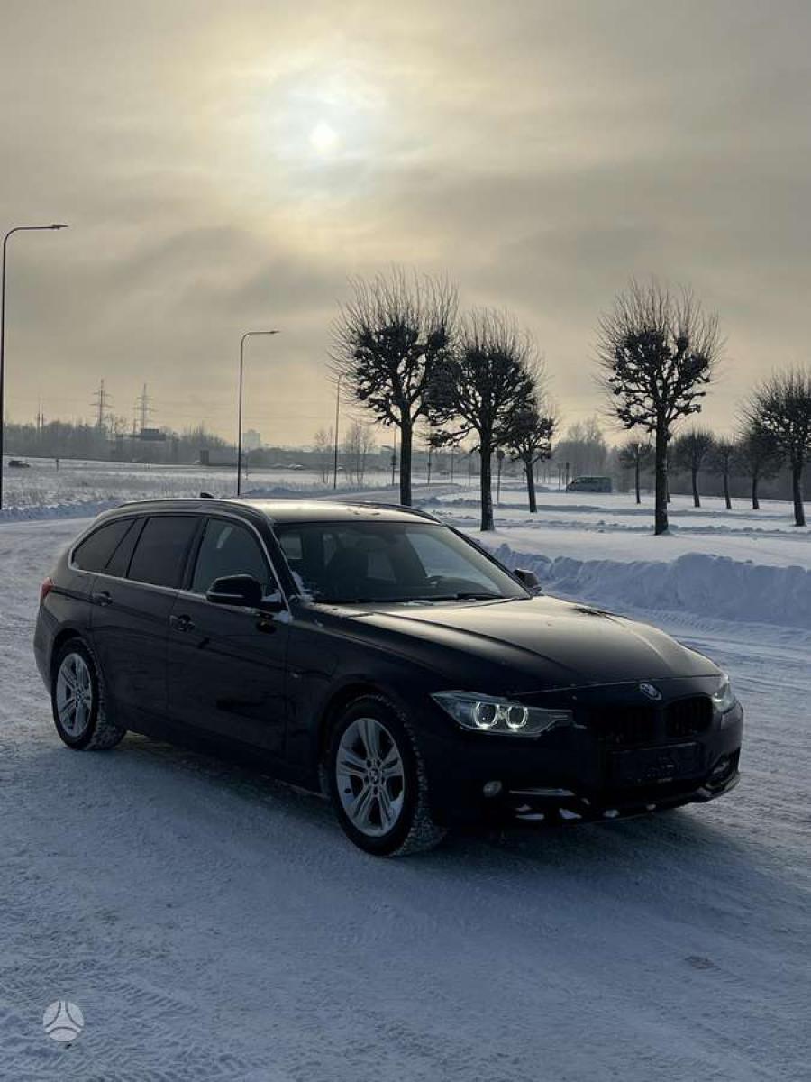 Melns BMW 318 2015 Kauņa, ar dzinēja tilpumu 2.00 L un nobraukumu 290 tūkst. km par 8500 €, foto 2 vietnē AUTOMOTO.COM.LV