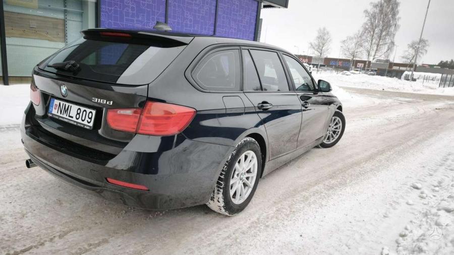 Black BMW 318 2015 in Utena, with an engine capacity of 2.00 L and mileage of 320 thousand km for 5600 €, photo 3 on AUTOMOTO.COM.LV