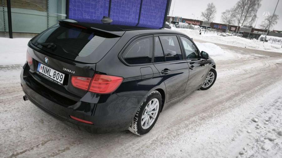Black BMW 318 2015 in Utena, with an engine capacity of 2.00 L and mileage of 320 thousand km for 5600 €, photo 6 on AUTOMOTO.COM.LV