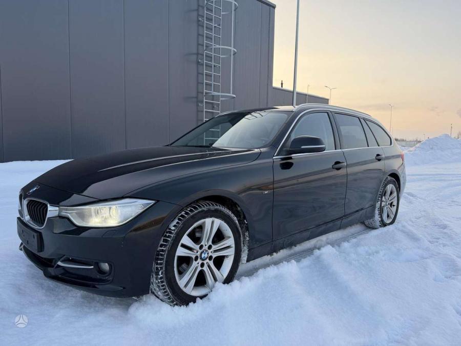 Black BMW 318 2015 in Siauliai, with an engine capacity of 2.00 L and mileage of 294 thousand km for 5700 €, photo 1 on AUTOMOTO.COM.LV