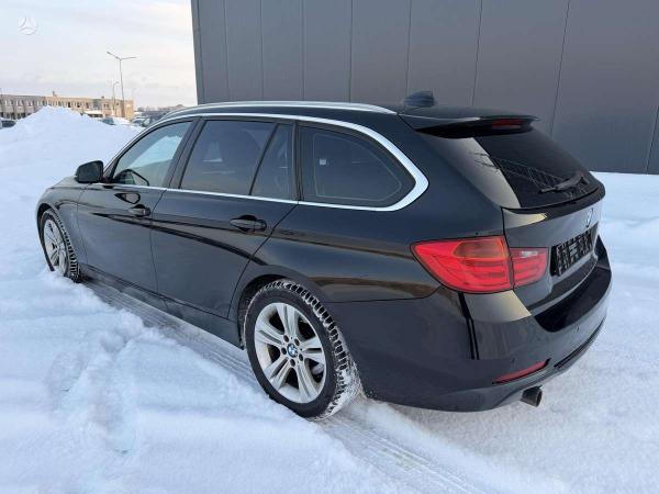 Melns BMW 318 2015 Šauļi, ar dzinēja tilpumu 2.00 L un nobraukumu 294 tūkst. km par 5700 €, foto 2 vietnē AUTOMOTO.COM.LV
