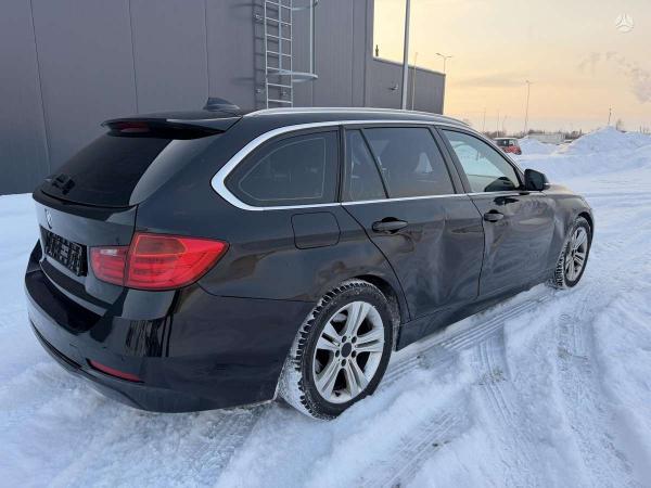 Melns BMW 318 2015 Šauļi, ar dzinēja tilpumu 2.00 L un nobraukumu 294 tūkst. km par 5700 €, foto 4 vietnē AUTOMOTO.COM.LV