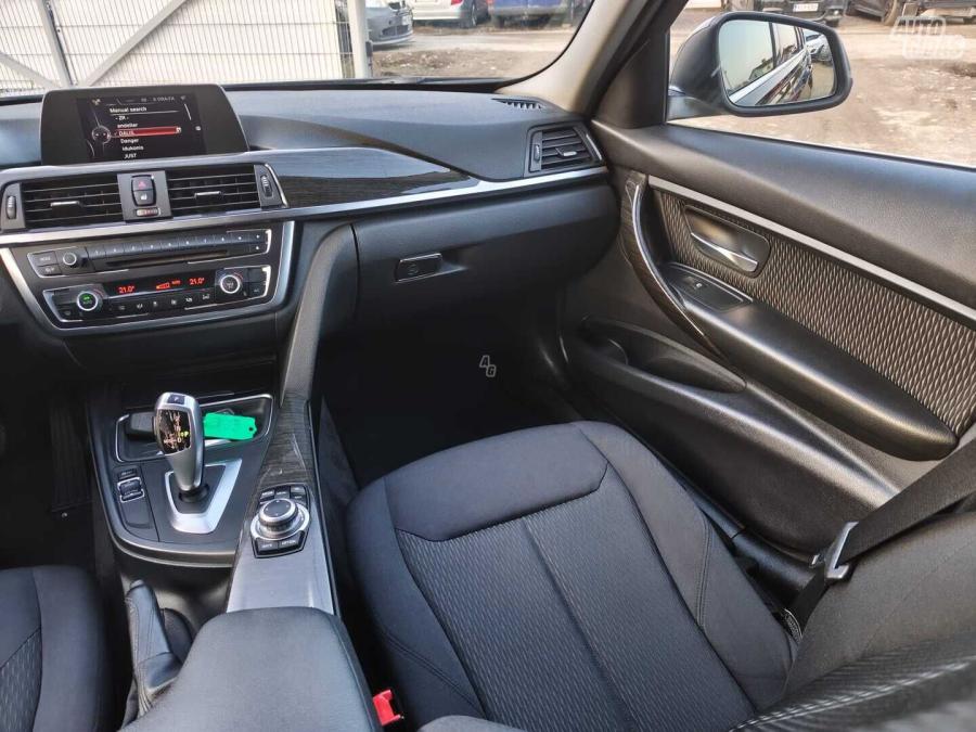 Black BMW 318 2015 in Siauliai, with an engine capacity of 2.00 L and mileage of 266 thousand km for 7450 €, photo 12 on AUTOMOTO.COM.LV