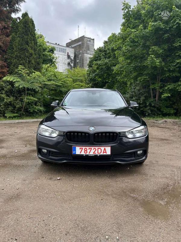 Melns BMW 318 2015 Plungė, ar dzinēja tilpumu 2.00 L un nobraukumu 350 tūkst. km par 5800 €, foto 2 vietnē AUTOMOTO.COM.LV