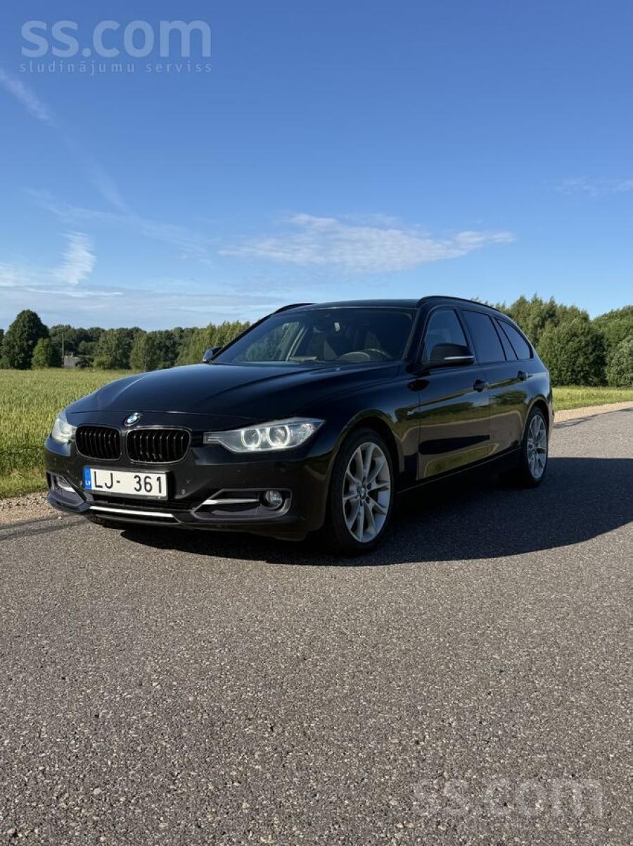 Black BMW 318 2015 in Riga, with an engine capacity of 2.00 L and mileage of 348 thousand km for 10690 €, photo 4 on AUTOMOTO.COM.LV