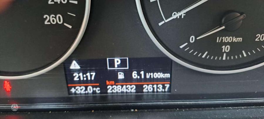Melns BMW 318 2015 Kauņa, ar dzinēja tilpumu 2.00 L un nobraukumu 238 tūkst. km par 6750 €, foto 5 vietnē AUTOMOTO.COM.LV