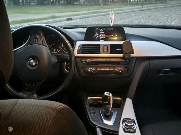 Melns BMW 318 2015 Kauņa, ar dzinēja tilpumu 2.00 L un nobraukumu 238 tūkst. km par 6750 €, foto 9 vietnē AUTOMOTO.COM.LV