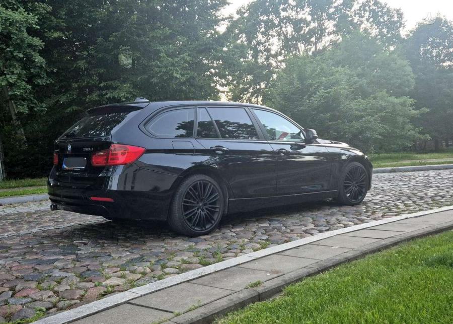 Melns BMW 318 2015 Kauņa, ar dzinēja tilpumu 2.00 L un nobraukumu 238 tūkst. km par 6750 €, foto 13 vietnē AUTOMOTO.COM.LV