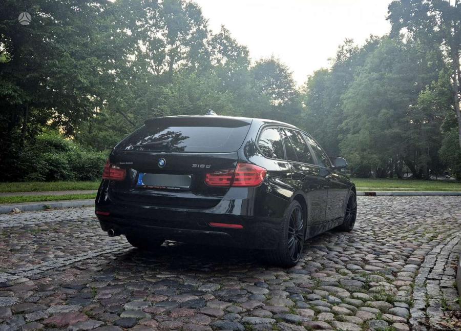 Melns BMW 318 2015 Kauņa, ar dzinēja tilpumu 2.00 L un nobraukumu 238 tūkst. km par 6750 €, foto 15 vietnē AUTOMOTO.COM.LV