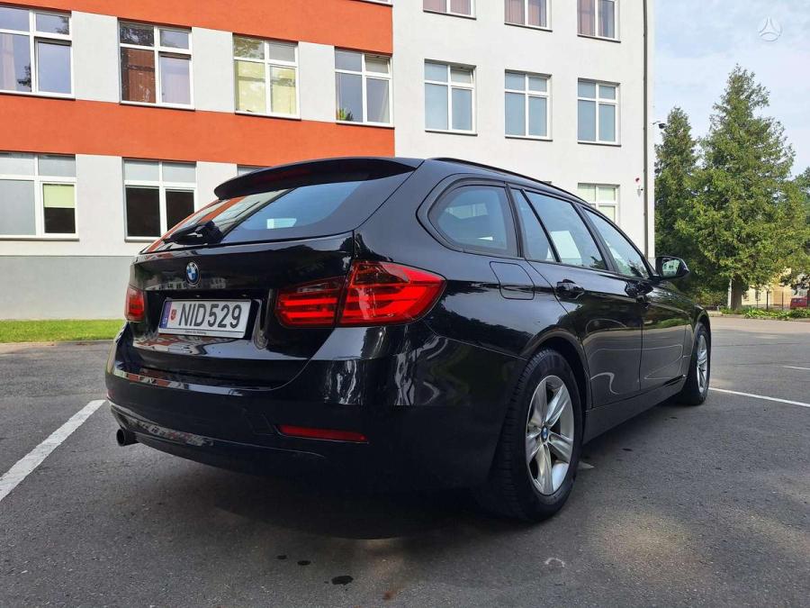 Black BMW 318 2015 in Vilnius, with an engine capacity of 2.00 L and mileage of 245 thousand km for 7800 €, photo 8 on AUTOMOTO.COM.LV