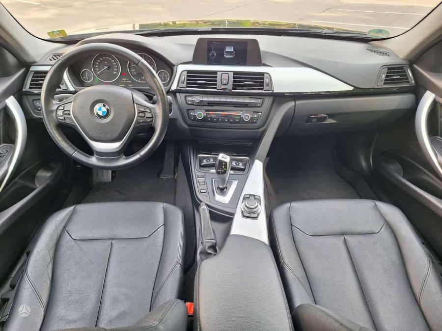 Black BMW 318 2015 in Vilnius, with an engine capacity of 2.00 L and mileage of 245 thousand km for 7800 €, photo 15 on AUTOMOTO.COM.LV