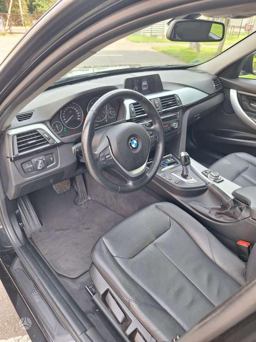 Black BMW 318 2015 in Vilnius, with an engine capacity of 2.00 L and mileage of 245 thousand km for 7800 €, photo 17 on AUTOMOTO.COM.LV