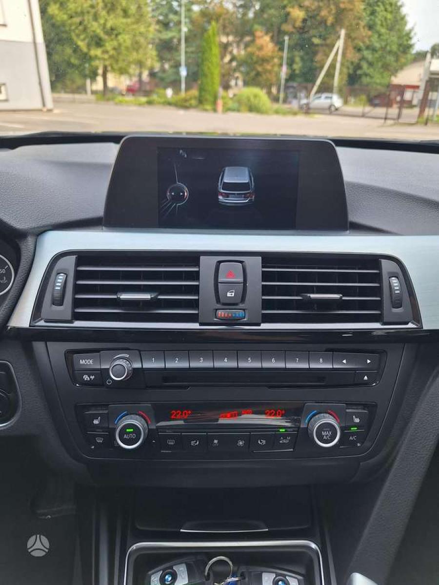 Black BMW 318 2015 in Vilnius, with an engine capacity of 2.00 L and mileage of 245 thousand km for 7800 €, photo 20 on AUTOMOTO.COM.LV