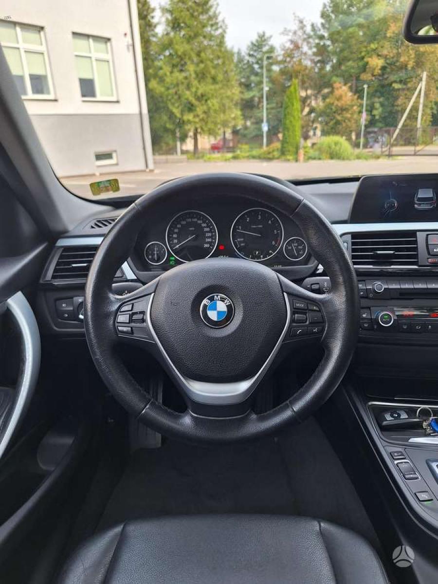 Black BMW 318 2015 in Vilnius, with an engine capacity of 2.00 L and mileage of 245 thousand km for 7800 €, photo 21 on AUTOMOTO.COM.LV