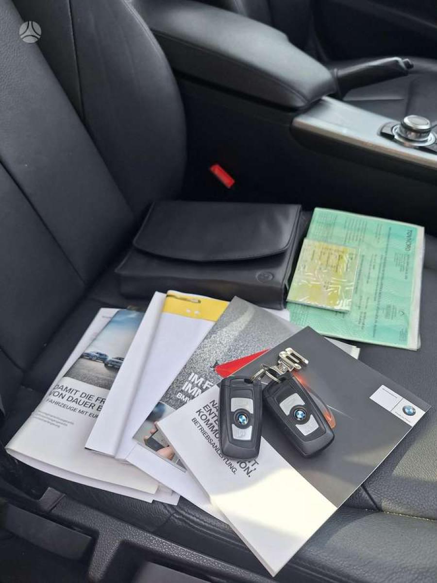 Black BMW 318 2015 in Vilnius, with an engine capacity of 2.00 L and mileage of 245 thousand km for 7800 €, photo 25 on AUTOMOTO.COM.LV