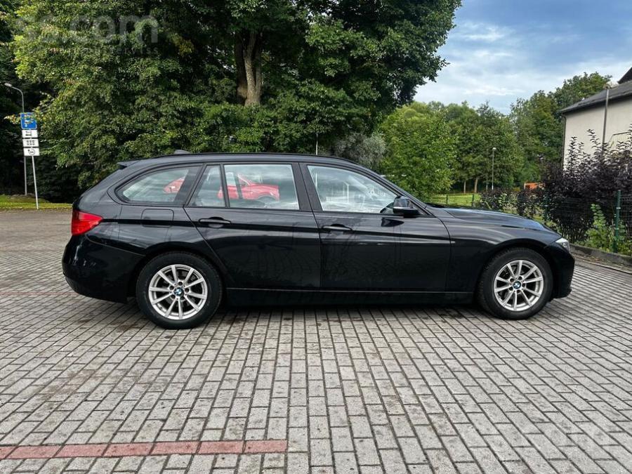 Black BMW 318 2015 in Riga, with an engine capacity of 2.00 L and mileage of 220 thousand km for 8250 €, photo 3 on AUTOMOTO.COM.LV
