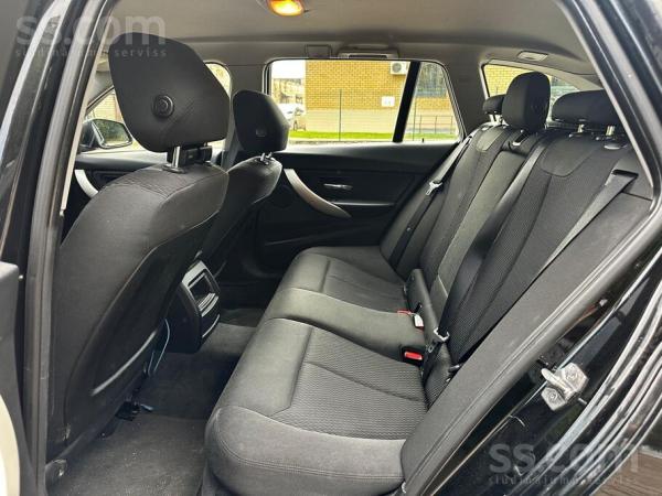 BMW 318 2015 Rīga vietnē Melns BMW 318 2015 Rīga, ar dzinēja tilpumu 2.00 L un nobraukumu 220 tūkst. km par 8250 €, foto 7 vietnē AUTOMOTO.COM.LV